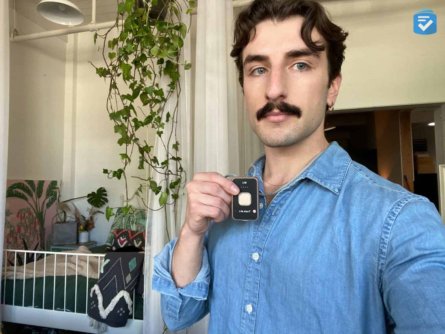 Lively Mobile2 Medical Alert Review │The Senior List