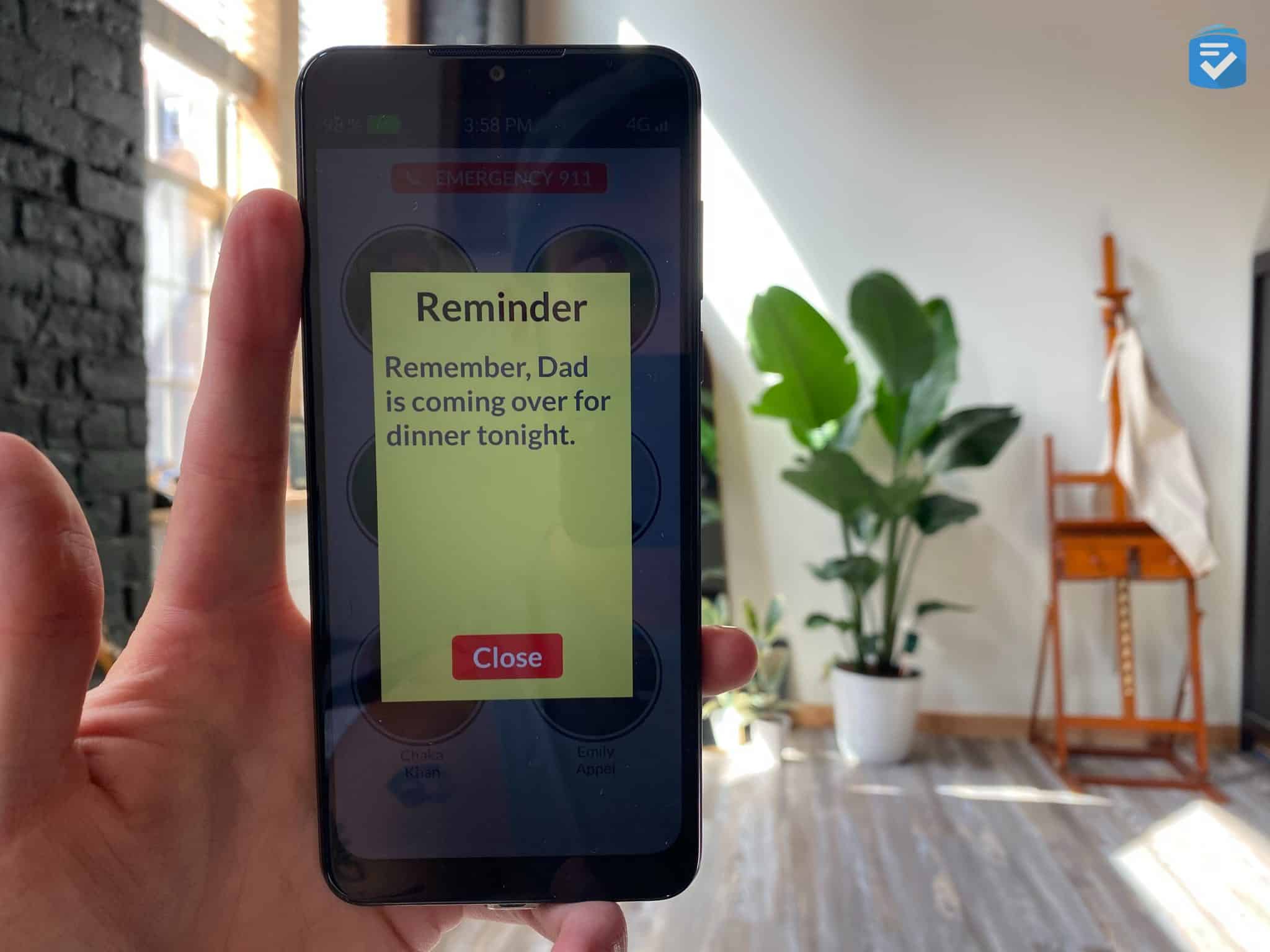 RAZ Memory Cell Phone Review and Pricing | Hands-On Test