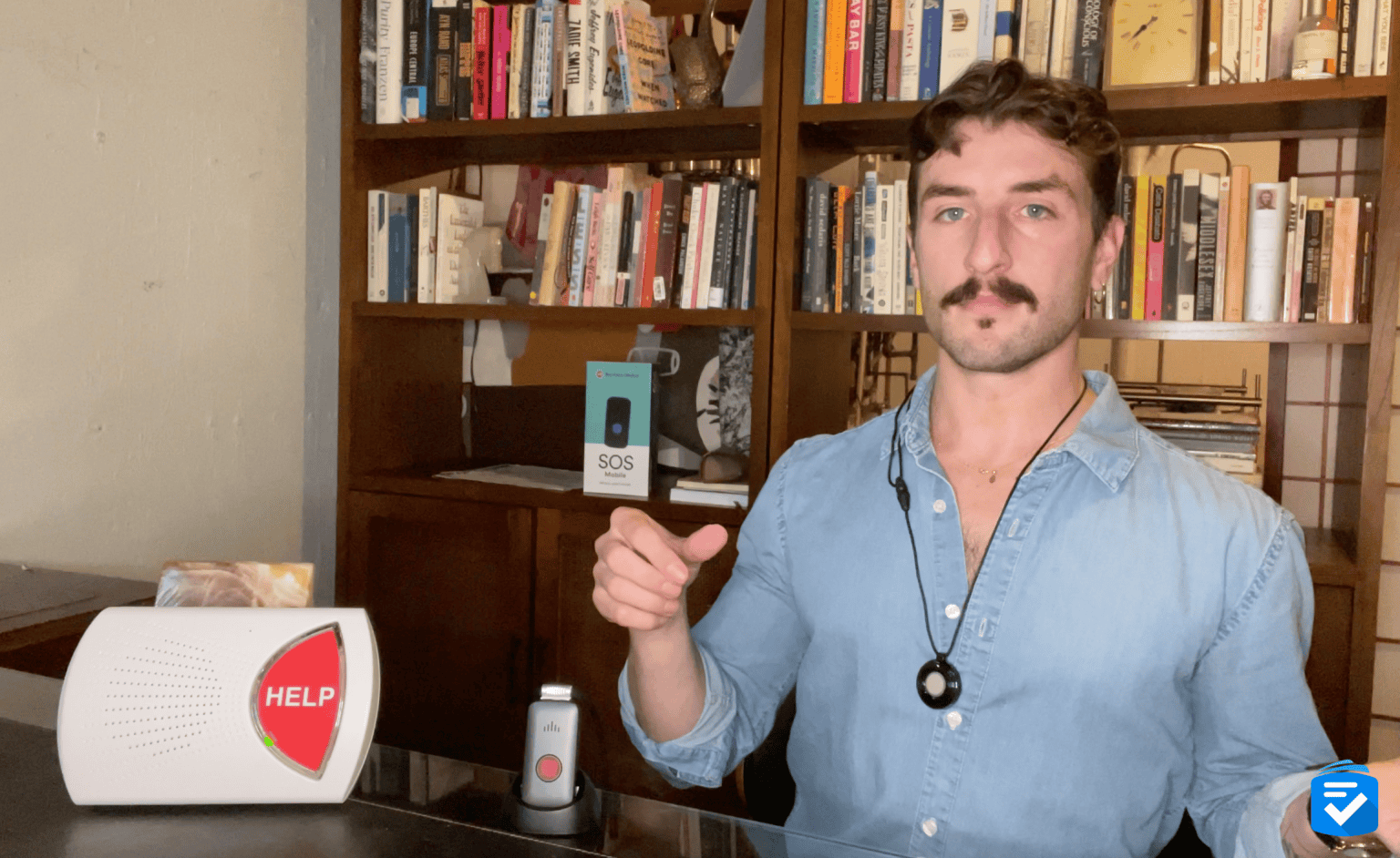 The 3 Best Medical Alert Necklaces │The Senior List